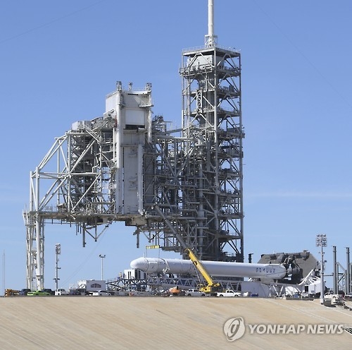 美우주사업체 스페이스X, 케네디 우주센터서 인공위성 발사 성공 | 연합뉴스