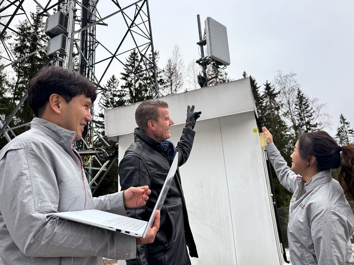 KT, 초고집적 안테나 기술 검증…"선제적 6G 기술 확보" | 연합뉴스