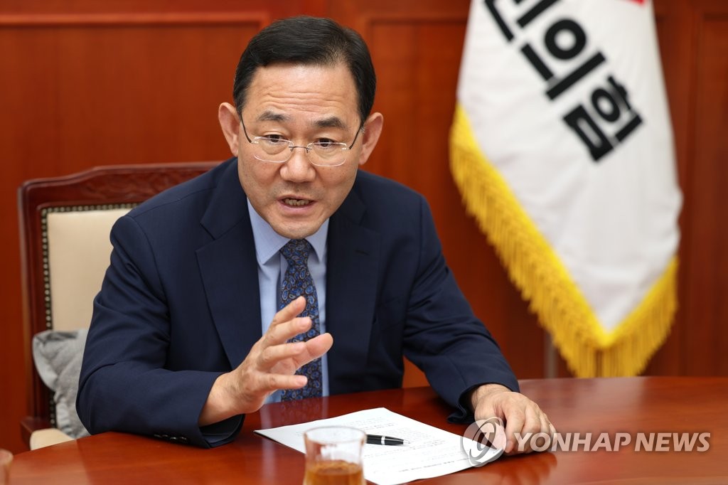 연합뉴스와 인터뷰하는 주호영 비대위원장 연합뉴스