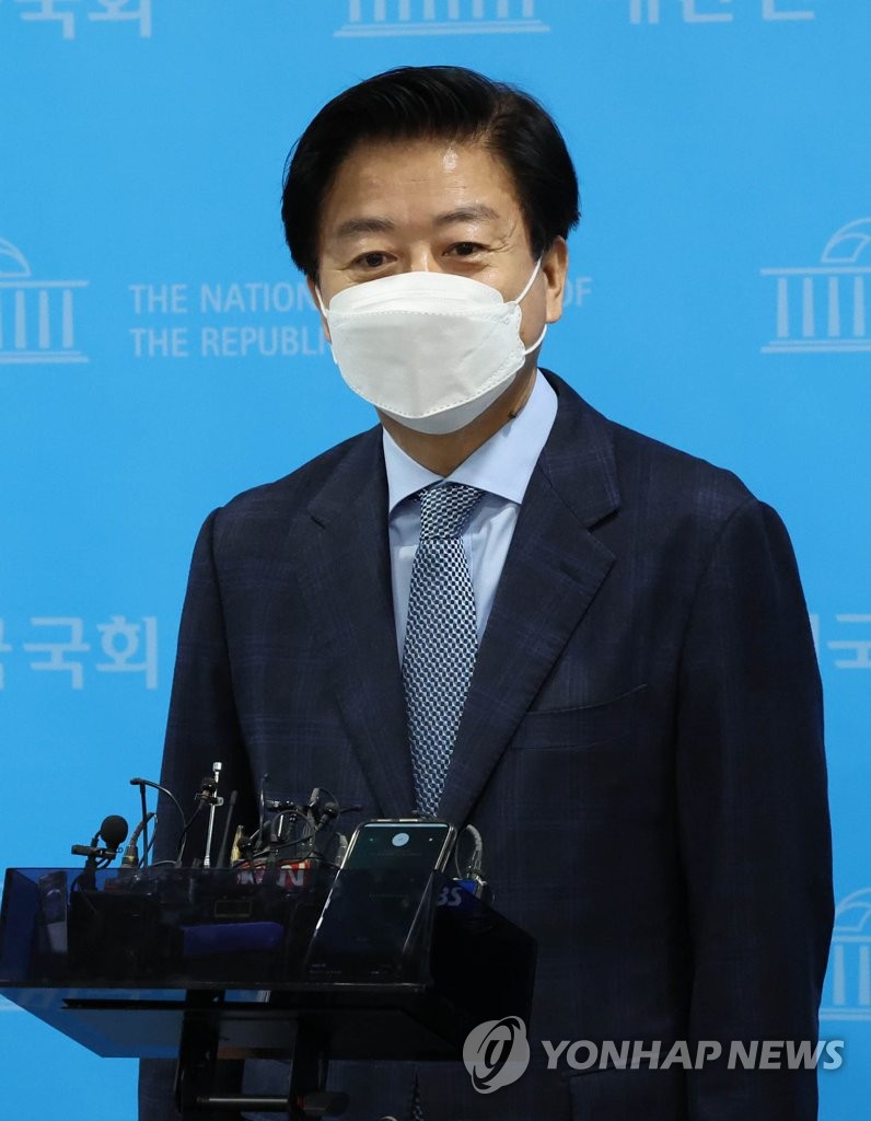 답변하는 노웅래 의원 연합뉴스