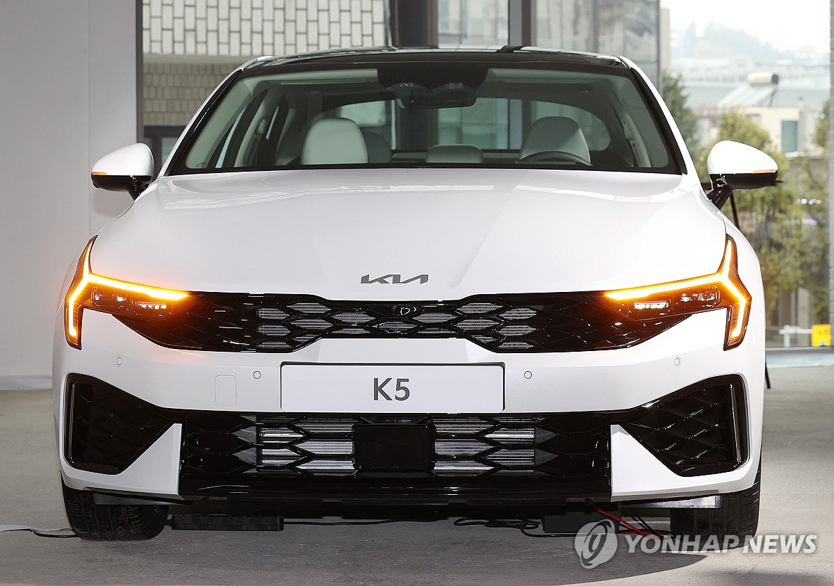 기아, 신형 K5 공개 | 연합뉴스