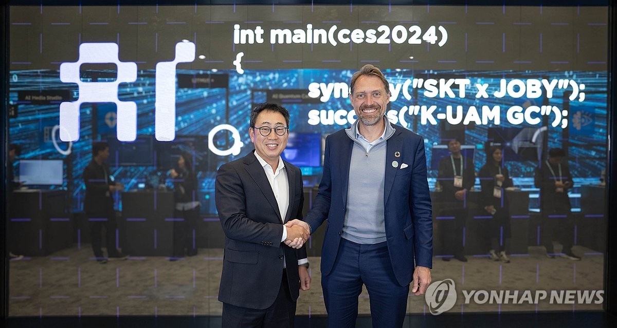[CES 2024] SKT 유영상, UAM 파트너 조비 CEO와 협력 논의 | 연합뉴스