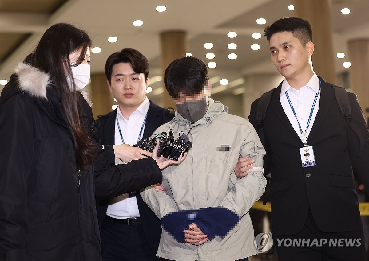국내 송환된 46억 횡령 건보공단 팀장 연합뉴스